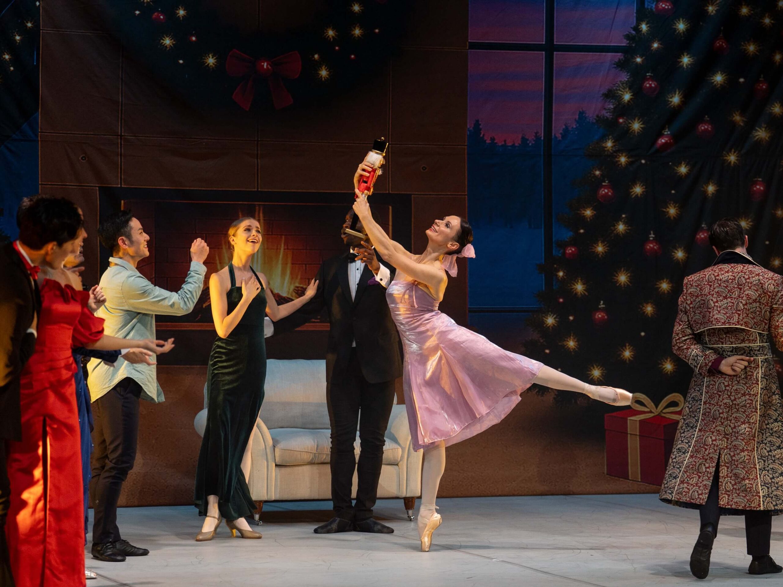 Valentino Zucchetti's New, Glitzy Nutcracker - Ballet Position